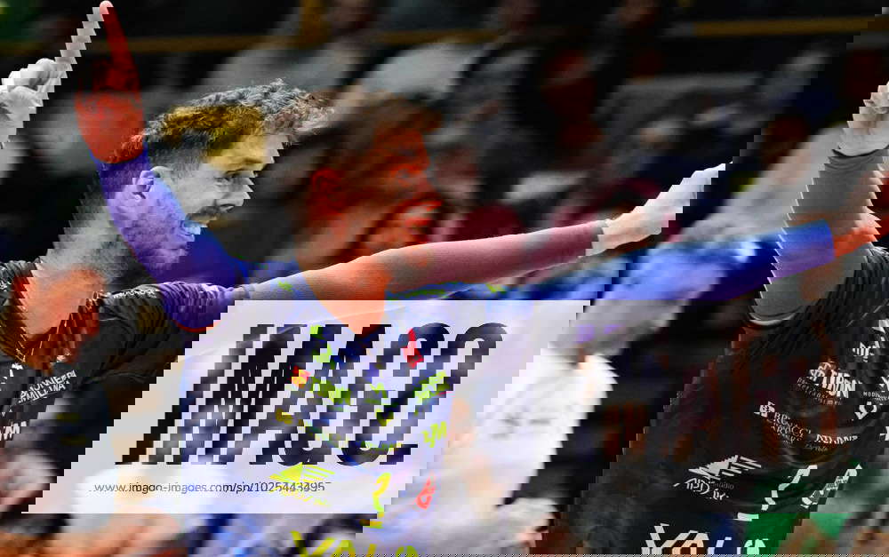 Bruno Mossa De Rezende (Valsa Group Modena)(PGE Sera Belchatow) In ...