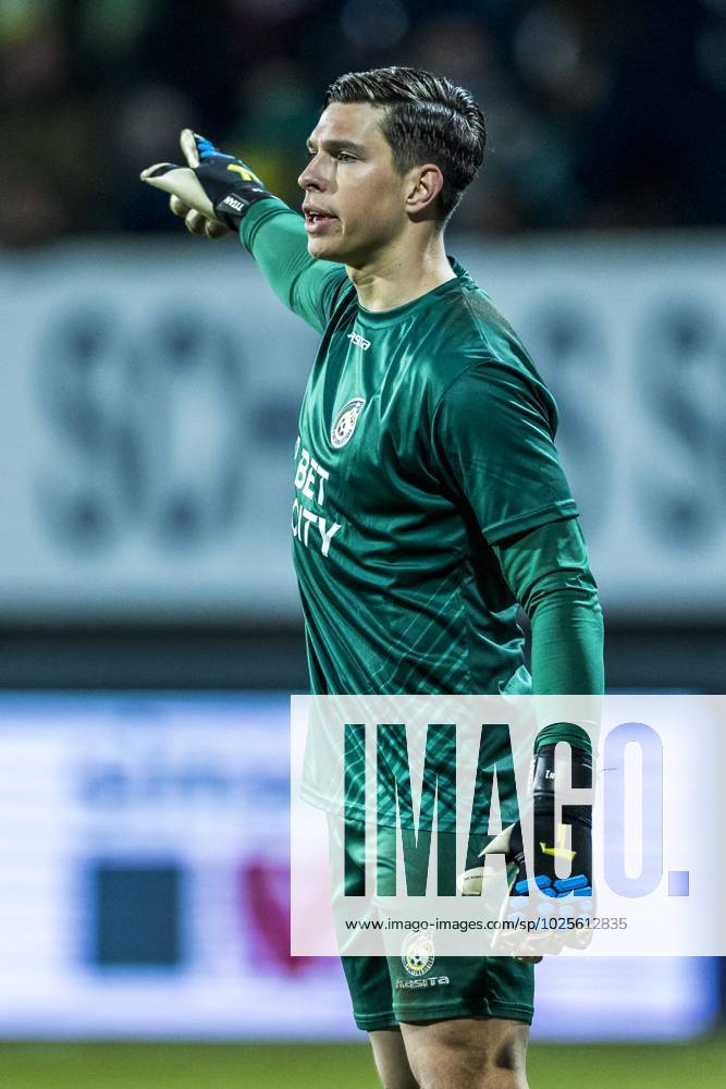 SITTARD - Fortuna Sittard goalkeeper Ivor Pandur during the Dutch ...