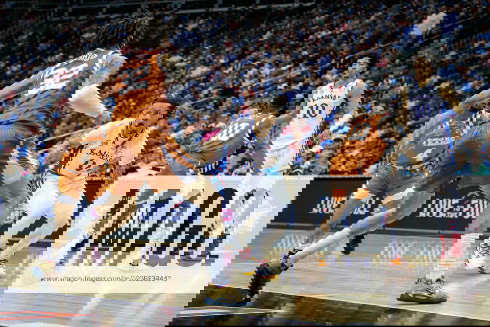 NCAA, College League, USA Basketball: Big 12 Conference Tournament Championship - Kansas vs Texas