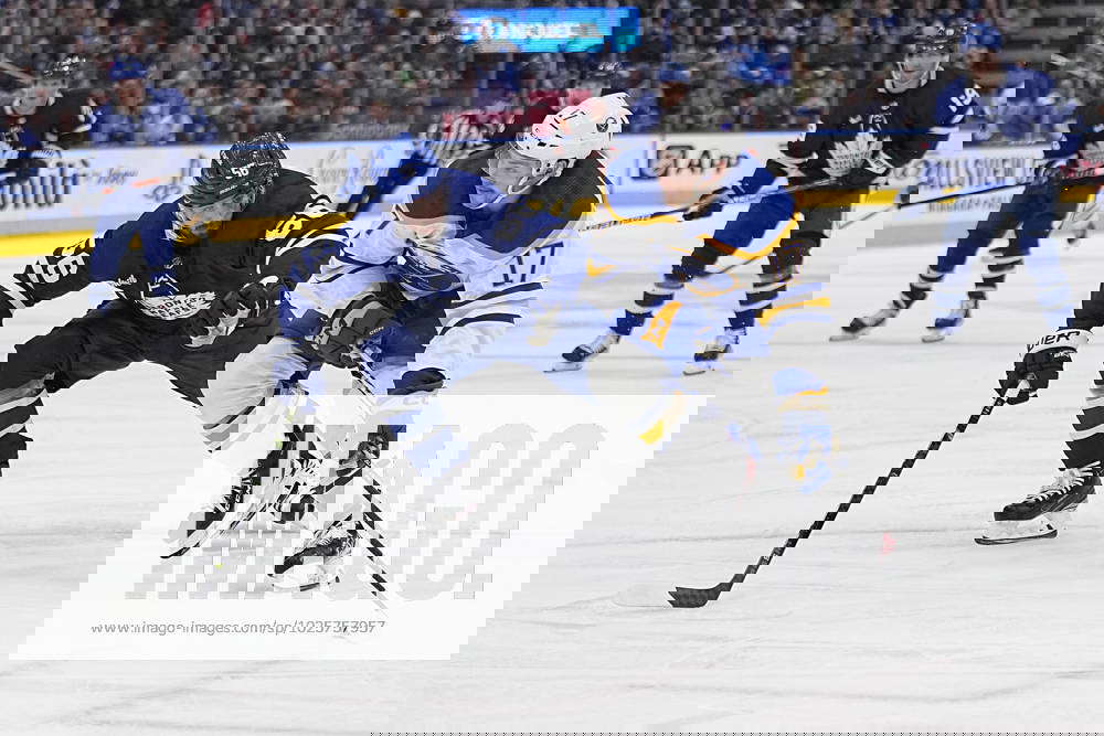 NHL, Eishockey Herren, USA Buffalo Sabres at Toronto Maple Leafs Mar 13 ...