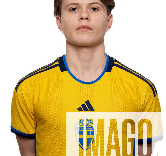 230314 Tim Lindberg in the P16 national team poses for a portrait on March 14, 2023 in Stockholm