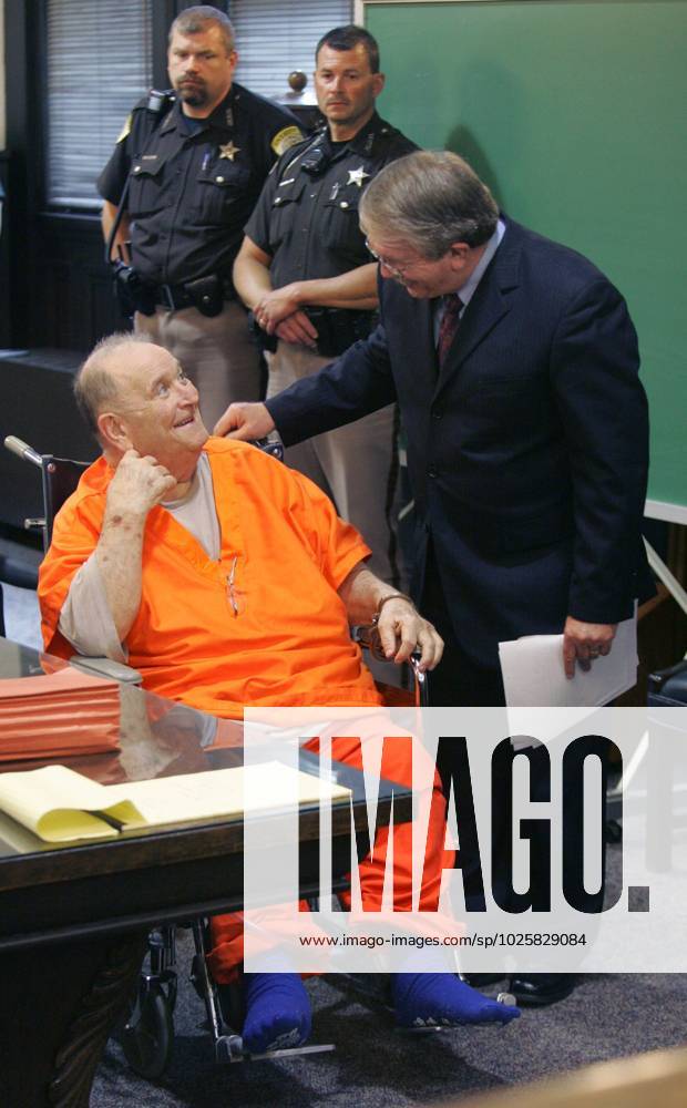 News: Edward Wayne Edwards June 11, 2010; Akron, OH, USA; Alleged ...