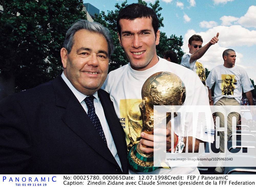 Zinedin Zidane avec Claude Simonet (president de la FFF Federation ...
