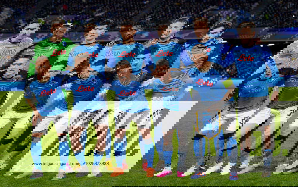 SSC Napoli squad during the UEFA Champions League Round of 16 leg Two ...