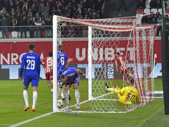 Nicolae Ionut Paun scores a goal in the goal of Ion Cristian Gurau in ...