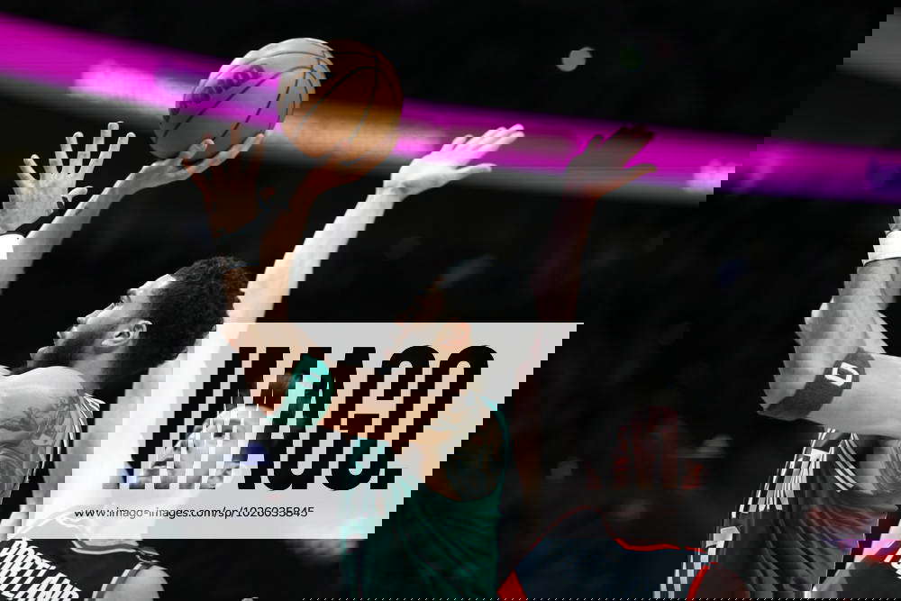 NBA, Basketball Herren, USA Boston Celtics at Portland Trail Blazers ...