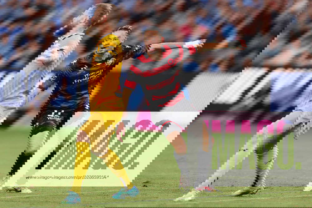 Amor Layouni of Western Sydney Wanderers celebrates scoring a goal ...