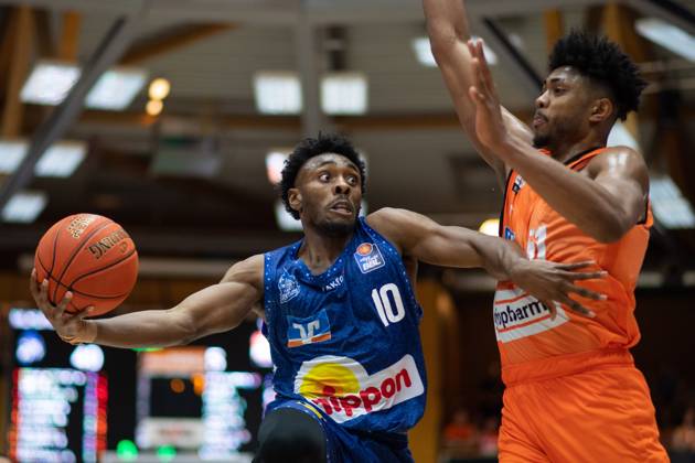 James Batemon Hakro Merlins Crailsheim, 10 MHP Riesen Ludwigsburg vs ...