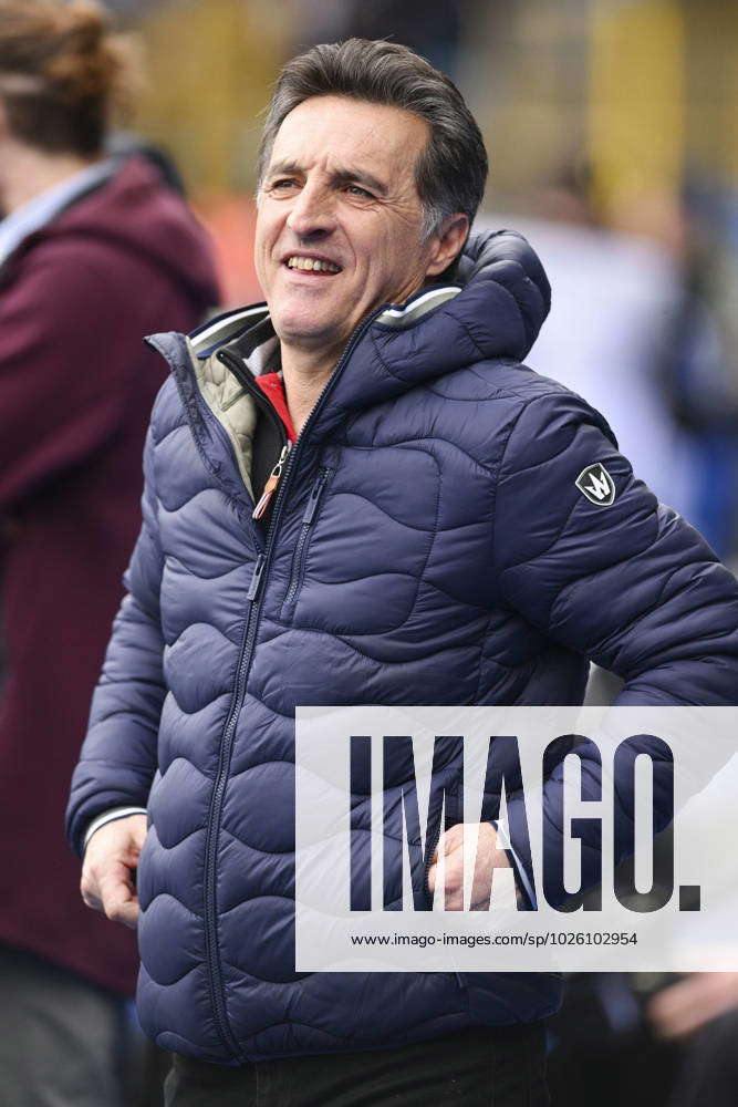 Christophe Pelissier - entraineur (Auxerre) FOOTBALL : Strasbourg vs ...