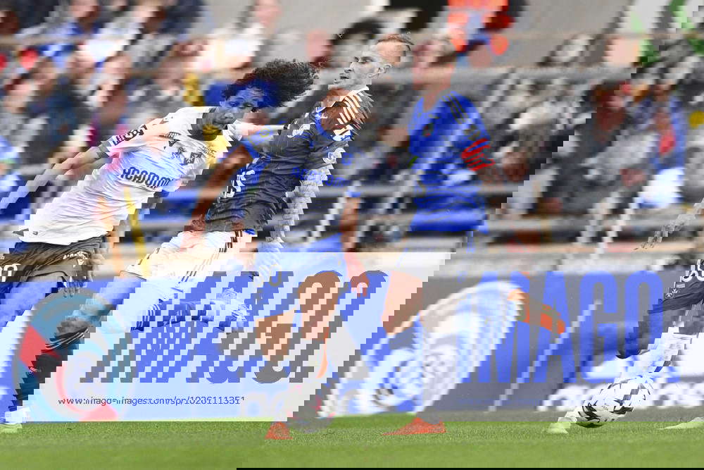 Han Noah Massengo (Auxerre) vs Dimitri Lienard (Strasbourg) FOOTBALL ...