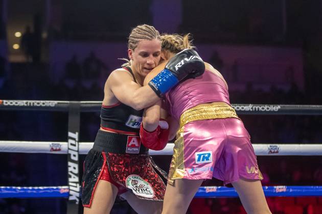 l r, In punching match, Tina Rupprecht and Seniesa Estrada, Seniesa ...