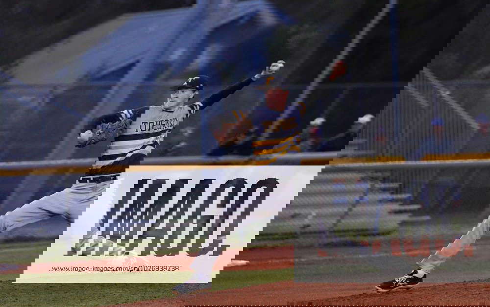 Syndication: Wilmington Star-News Cooper Cavanaugh pitches for Topsail ...