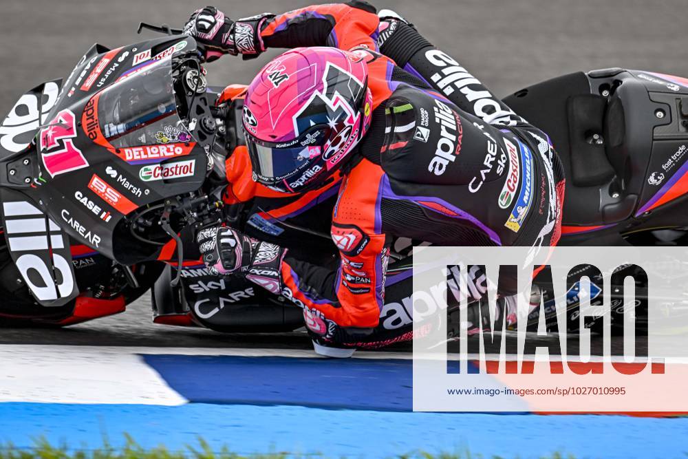 41 ESPARGARO Aleix, Aprilia Racing Team Gresini, Aprilia RS-GP, action ...