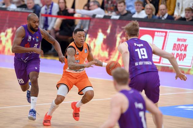 Yago Mateus dos Santos Ratiopharm Ulm, 2 on the ball GER, FC Bayern ...