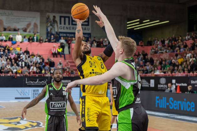 Delante Marcel Jones Tigers Tuebingen, 08 Jordan Terrence Jones WWU ...