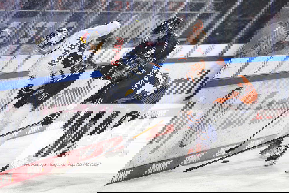 Julian Lutz EHC Red Bull Muenchen 88 and Dustin Jeffrey Grizzlys ...