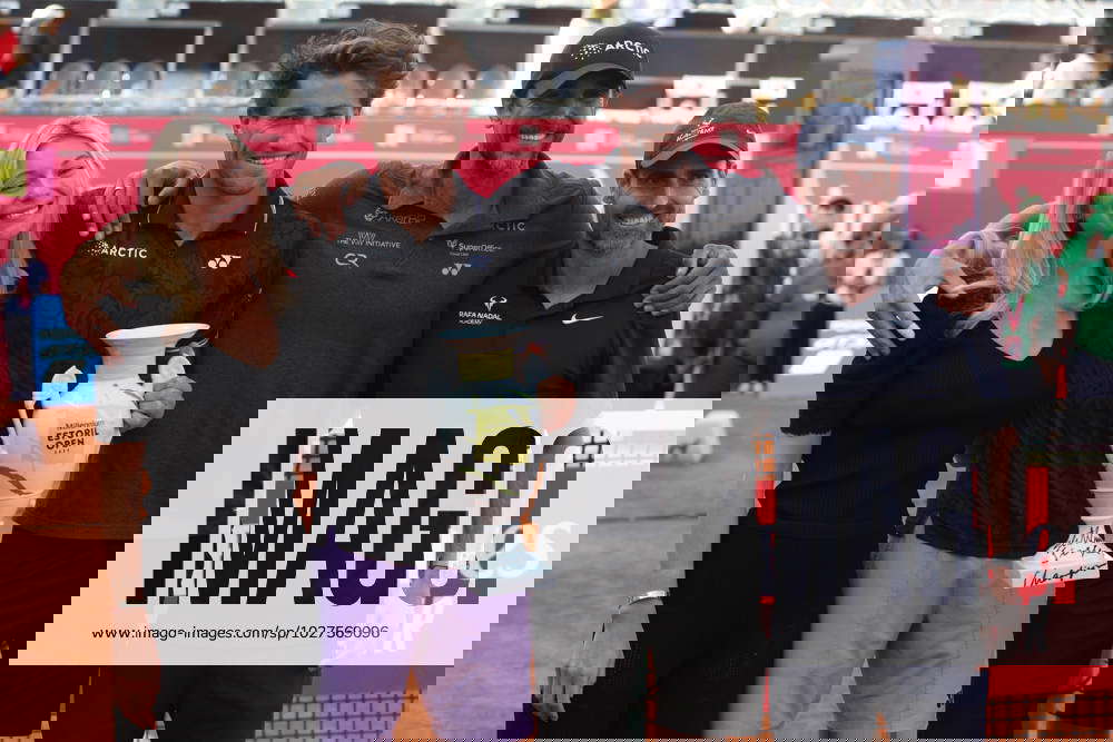 Casper Ruud of Norway celebrates with girlfriend Maria Galligani after ...