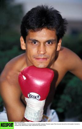 MEX BOX LOPEZ MEXICAN BOXING 1994: Action file photo of mexican boxer ...