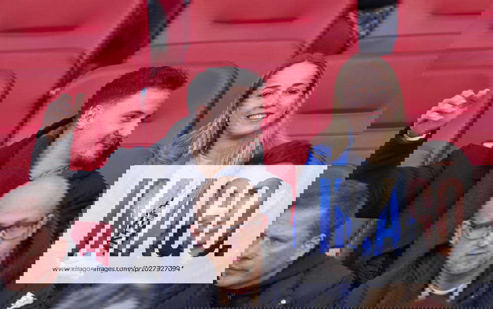 Giulia GWINN, FCB Women Nr. 7 Constantin Frommann, boyfriend of Giulia ...