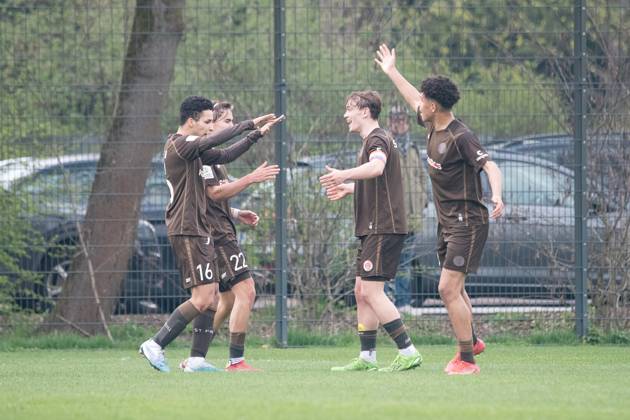 Soccer, season 2022 23, special match U19 Bundesliga, Hamburger SV FC St Pauli, training ground at