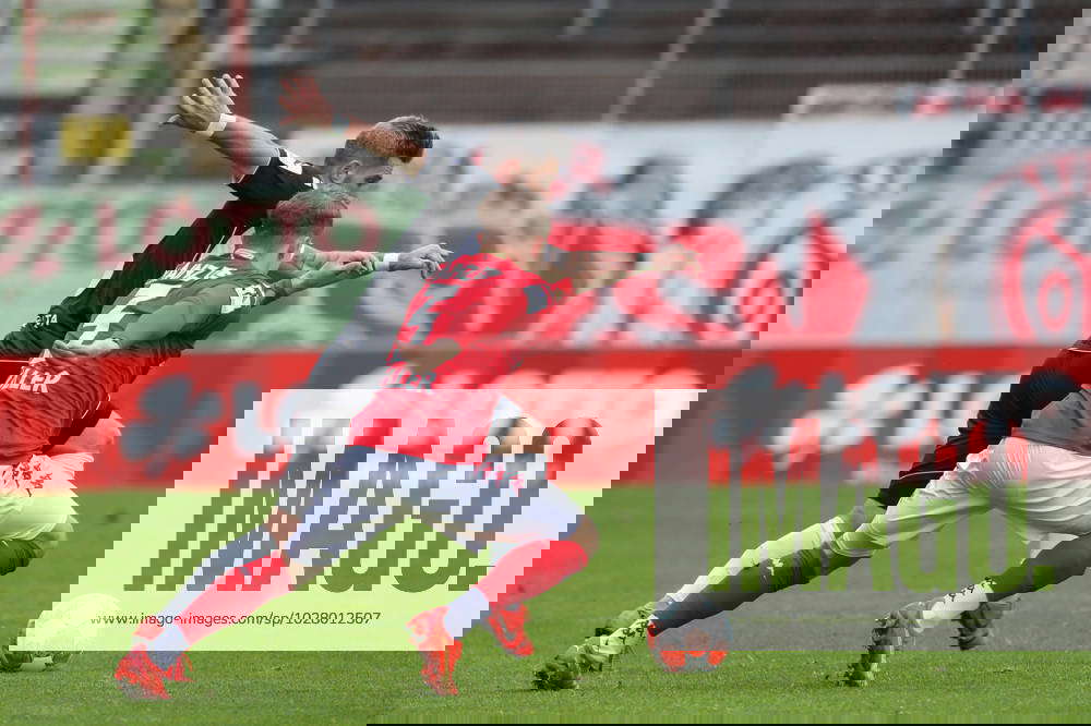 Sascha Korb VfR Aalen, 8 , Finn Mueller 1 FSV Mainz 05 II , 3 , GER, 1 ...