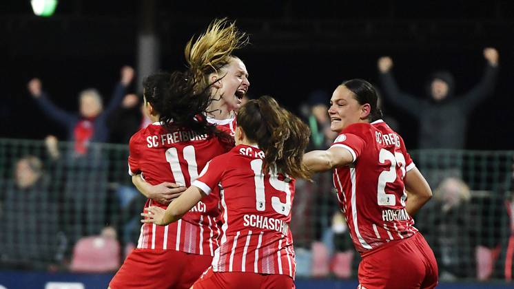 Soccer DFB Pokal Women Semifinal Season 2022 2023, RB Leipzig Women vs ...