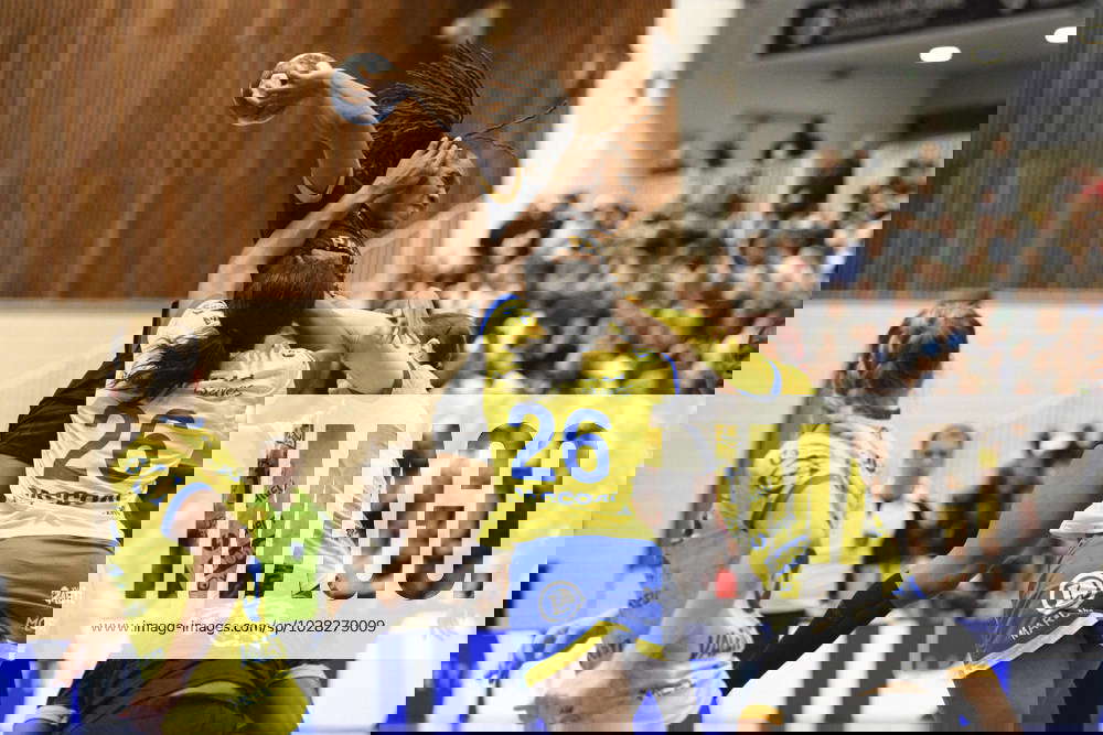 Deborah Lassource (Paris 92) HANDBALL : Paris 92 vs Metz - Ligue ...