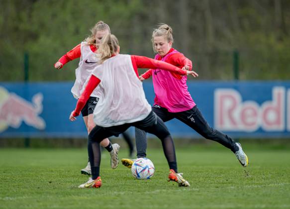 Leipzigs Luca Graf training RB Leipzig women on 19 April 2023 Red Bull ...