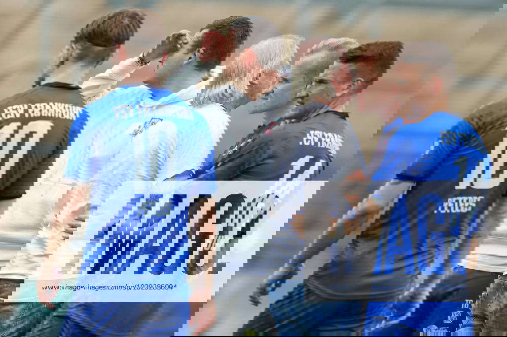 Cas Peters FSV Frankfurt, 10 , Tim Goerner coach FSV Frankfurt ...