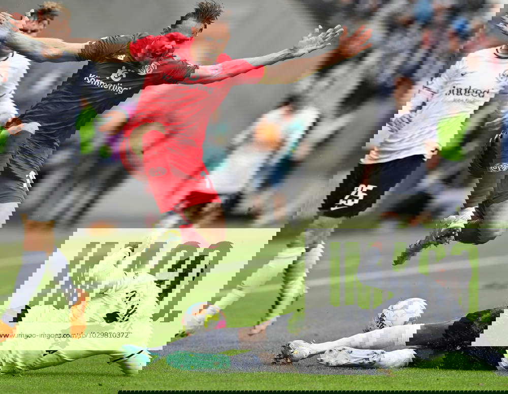 Christopher Lenz re against Marcus Ingvartsen photographed at the ...