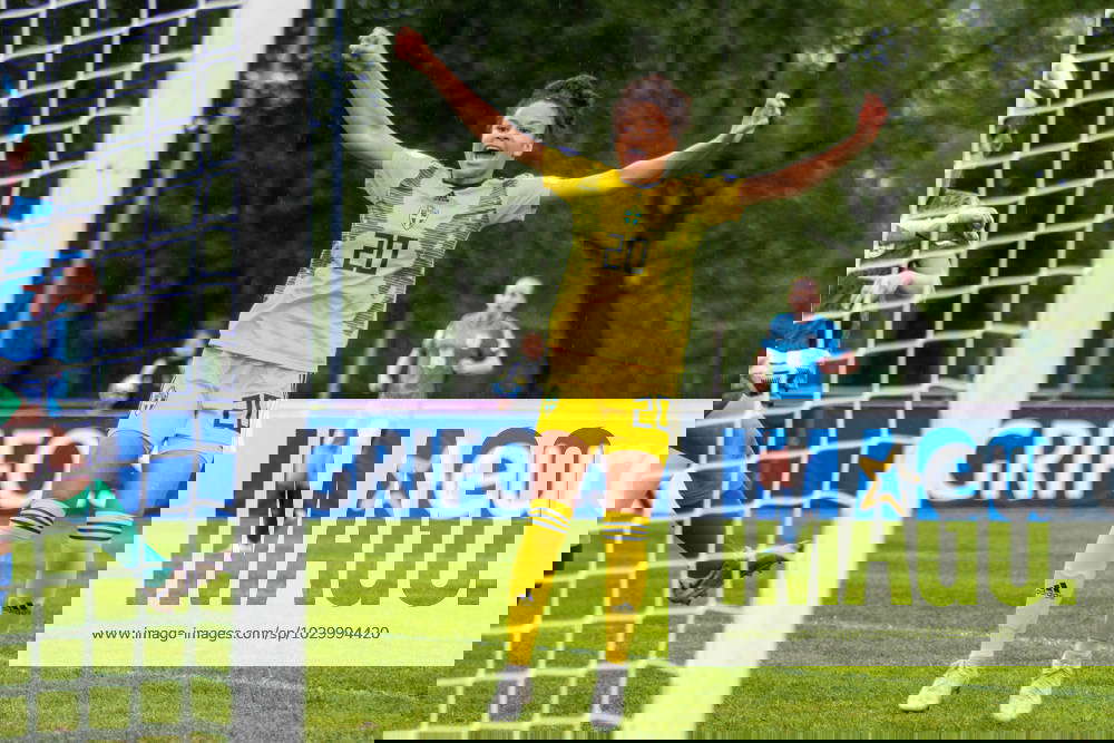 230517 Felicia Schröder of Sweden celebrates after 1 1 during the 2023 ...