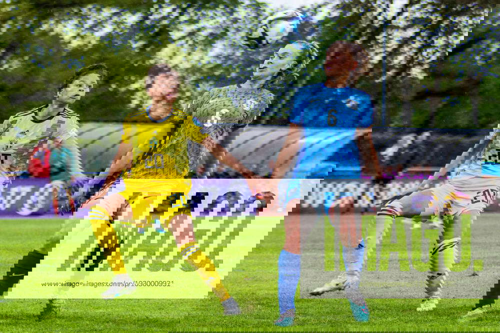 230517 Felicia Schröder of Sweden and Zara Shaw of England during the ...