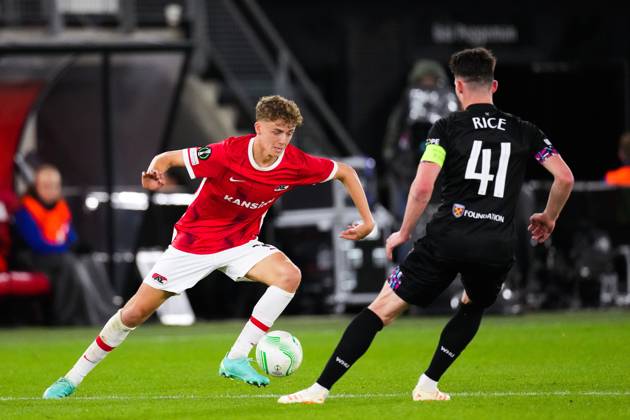 ALKMAAR lr Sven Mijnans of AZ Alkmaar, Sander van der Streek of FC Utrecht during the round of