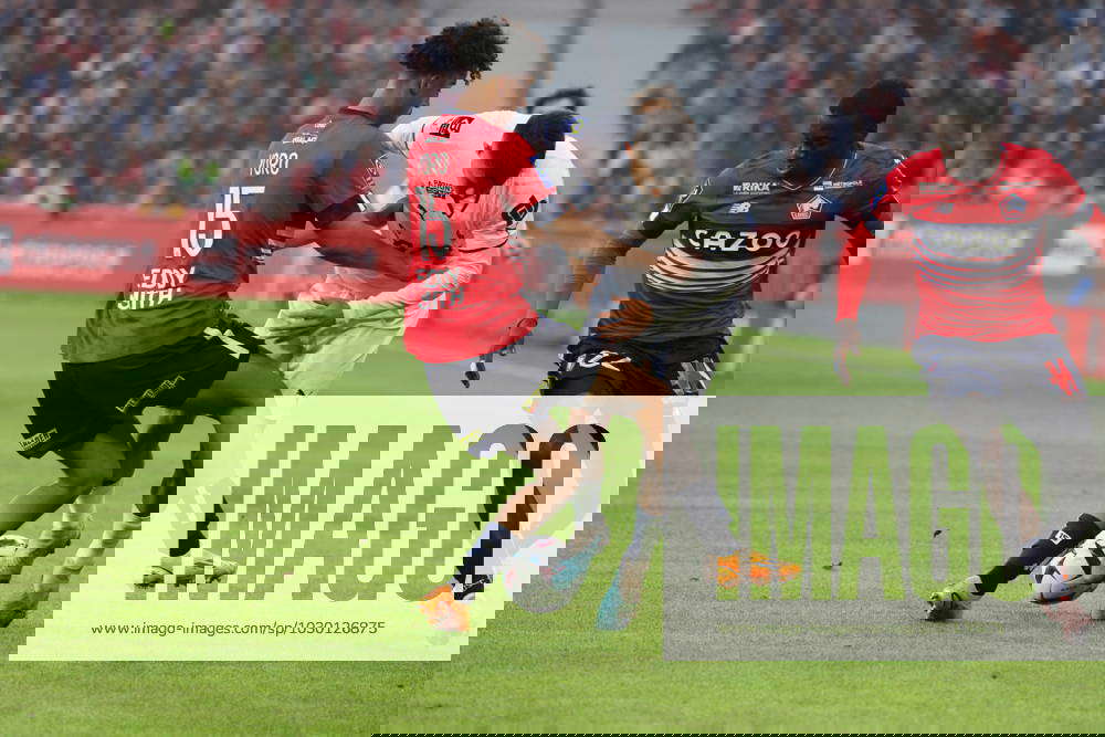 Cengiz Under (Marseille) lors du match LOSC vs Olympique de Marseille ...