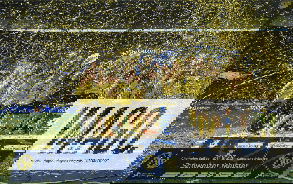 YB players cheer with cup and medal, BSC Young Boys FC Winterthur ...
