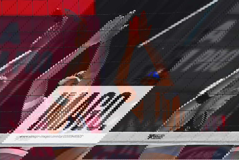 L-R Marie-Sara Stochlova and Barbora Hermannova (Czech Republic ...