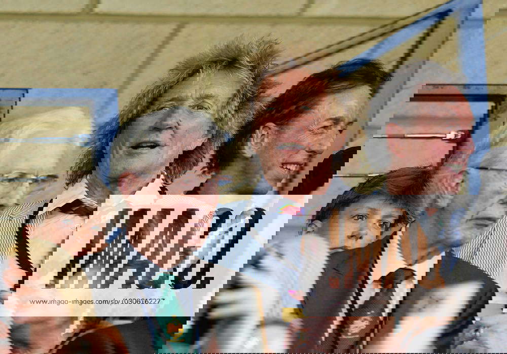 Mandatory Credit: Photo by Stuart Wallace Shutterstock Sir Rod Stewart ...