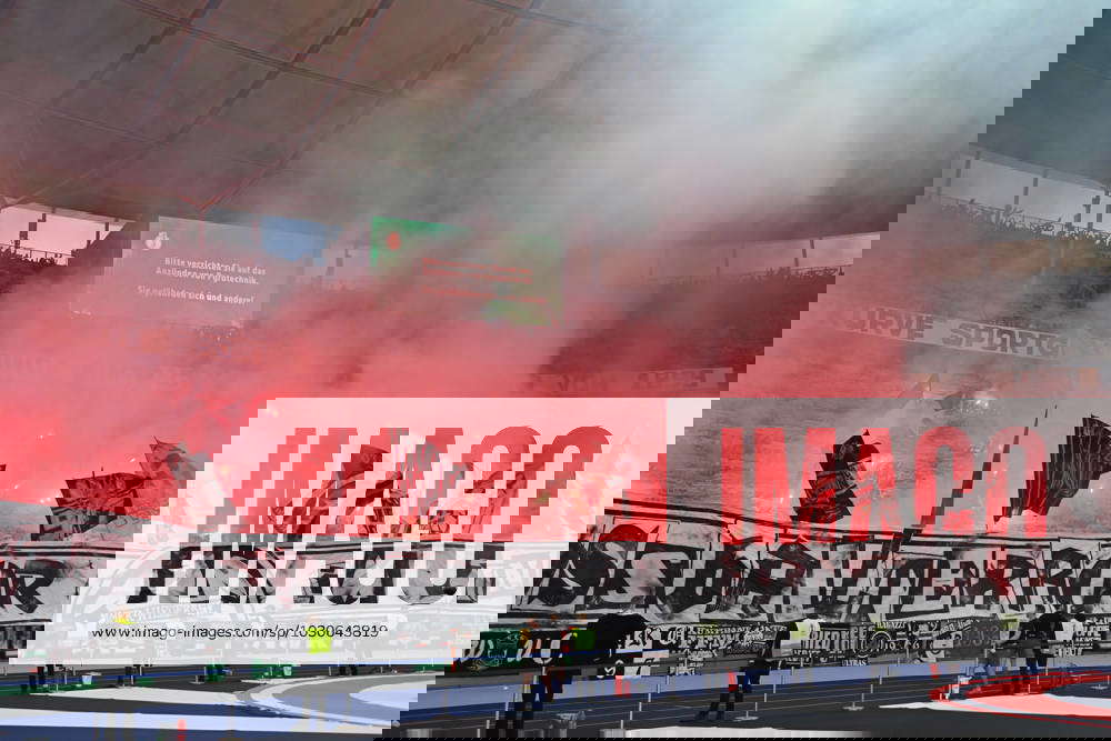 Pyrotechnics,fireworks,fire,flames,Bengalo,Bengalos in Frankfurt fan ...