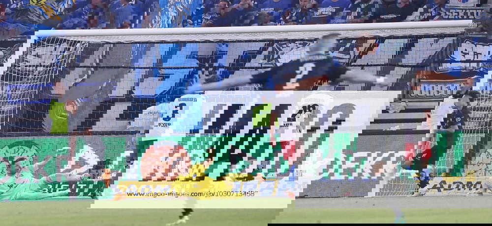 Enzo Millot VfB Stuttgart scores the 1 2 against Daniel Heuer Fernandes ...