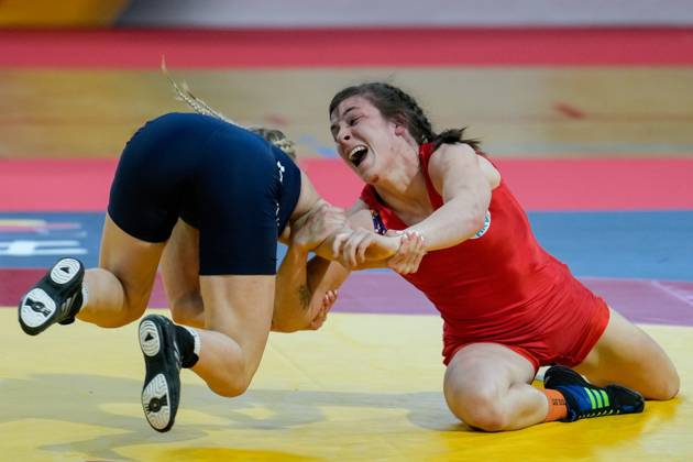 Emilie Haase KSC Hösbach, red in fight, fighting, fighting in final ...