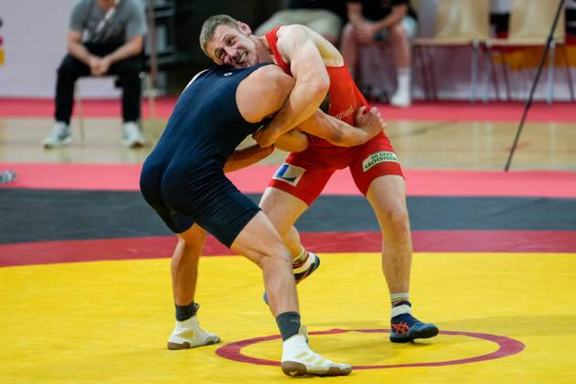 Maximilian Schwabe KSV Pausa, red in the fight, fighting, fighting ...