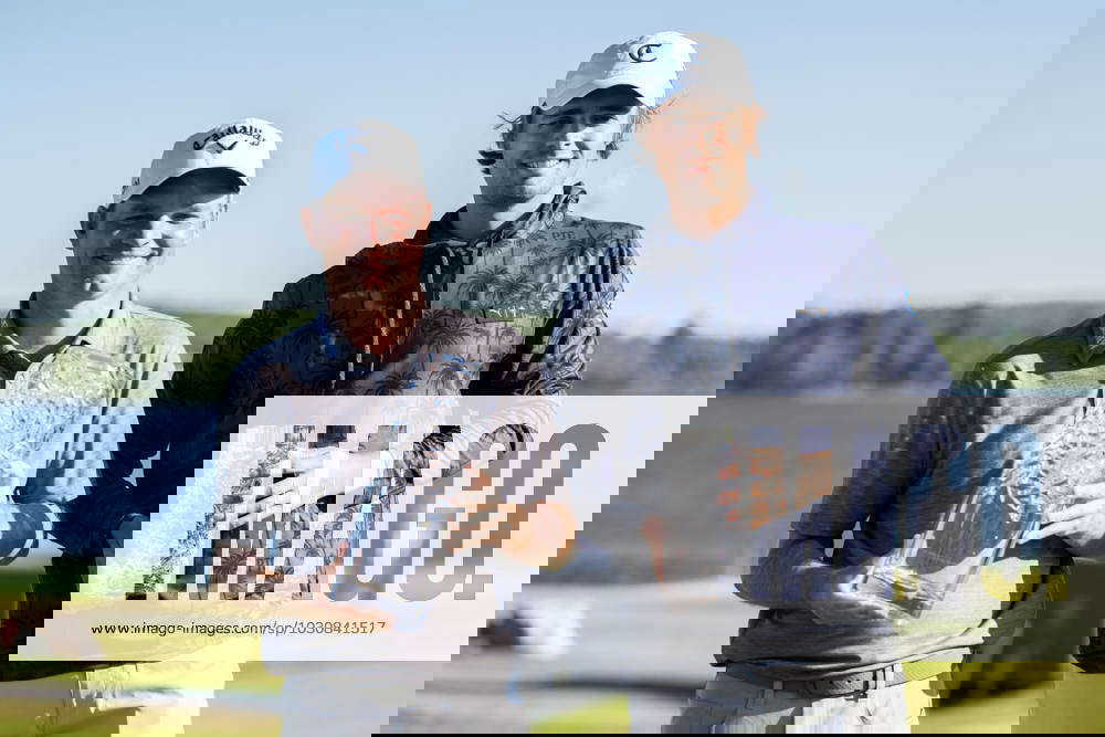 Sport Bilder des Tages 230611 Hugo Townsend of Sweden and Dale Whitnell ...