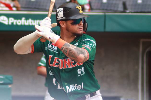 Red Devils of Mexico Vs Lions of Yucatan - Mexican Baseball League in ...