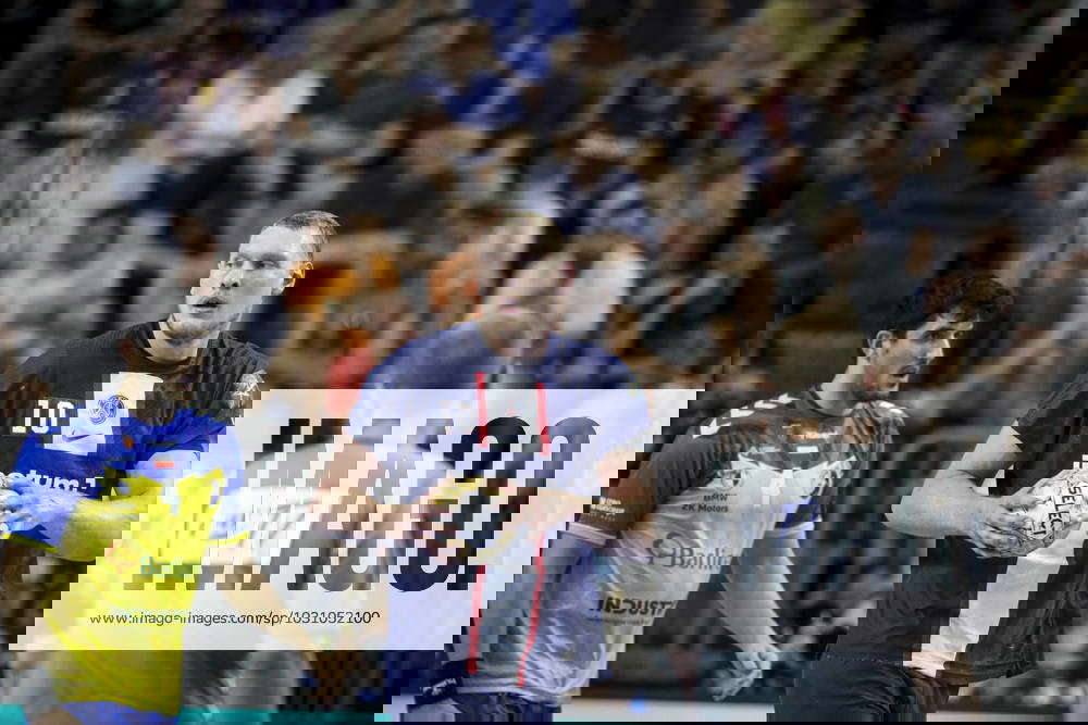 KRISTOPANS DAINIS 10 HANDBALL : Paris Saint Germain vs Barlinek ...