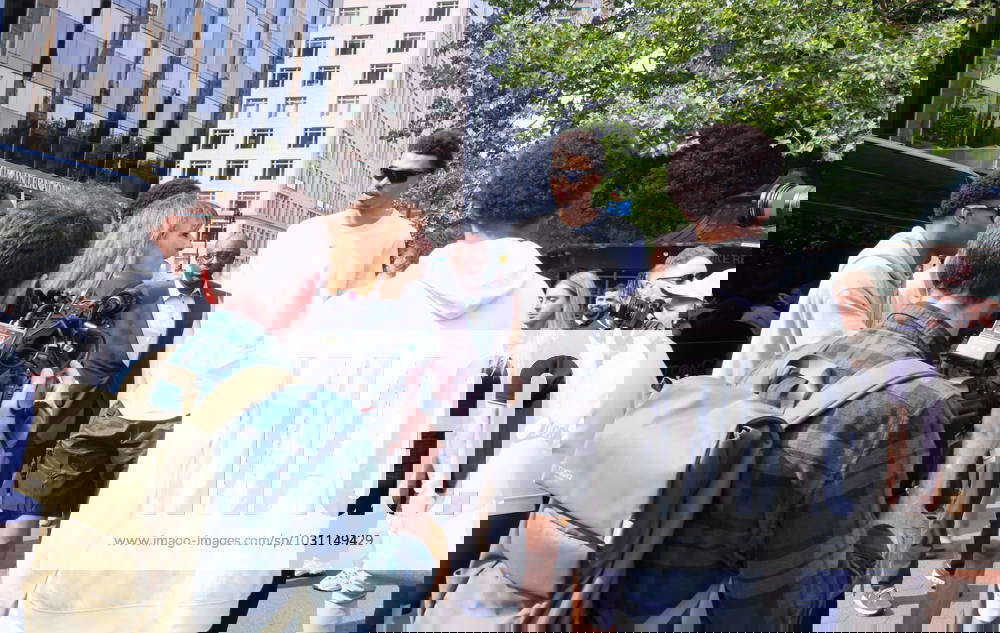 Draft Prospect Victor Wembanyama Arrives in NYC French basketball ...