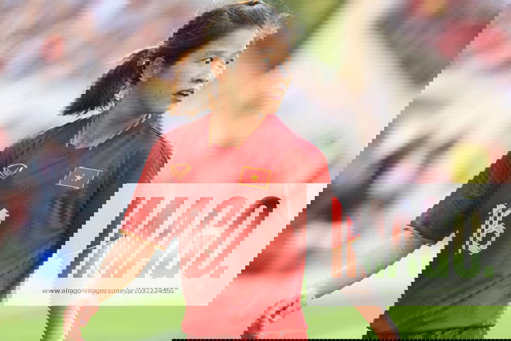 Duong Thi Van (16 Vietnam) during the International Friendly ...