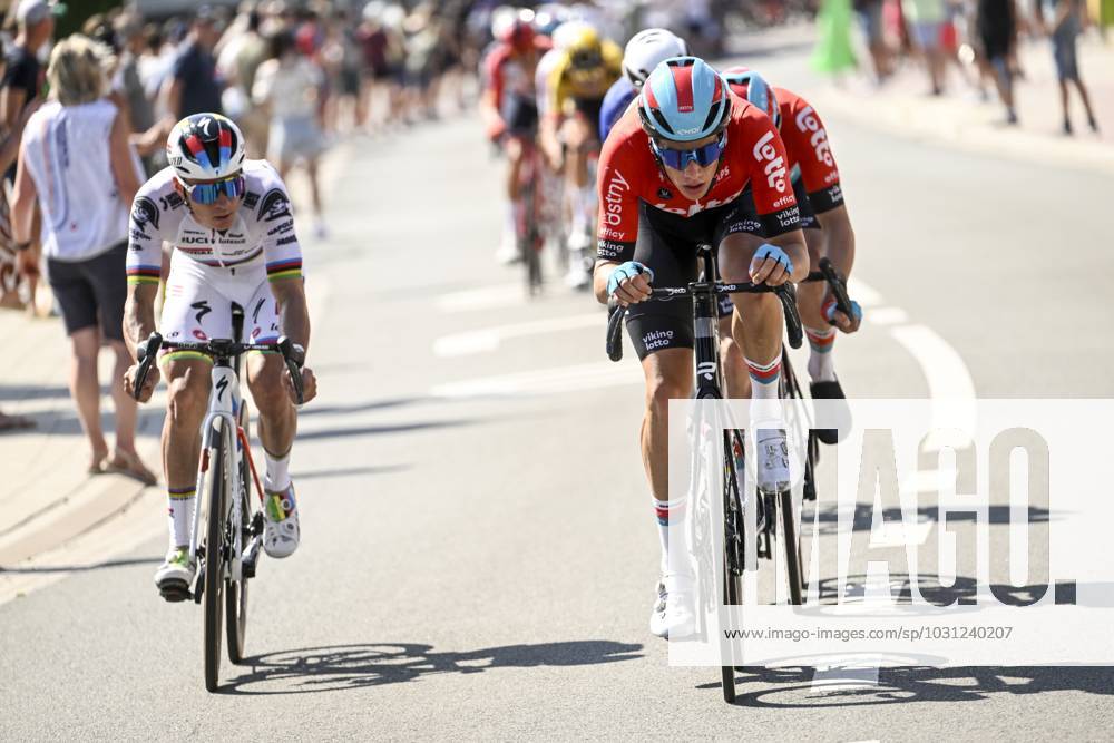 Belgian Alec Segaert of Lotto-Dstny and Belgian World Champion Remco ...