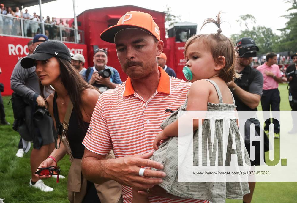 Syndication: Detroit Free Press Rickie Fowler walks off the 18th green ...