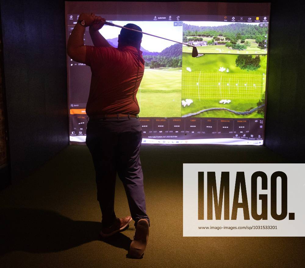 Syndication: Canton Repository Justin Huth, golf pro at Hupp Gulf ...