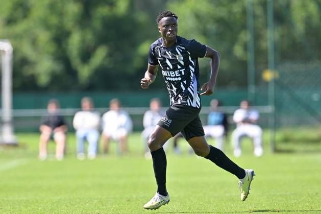 OOSTENDE, BELGIUM - July 6 : Youssouph Badji (10) of Charleroi ...